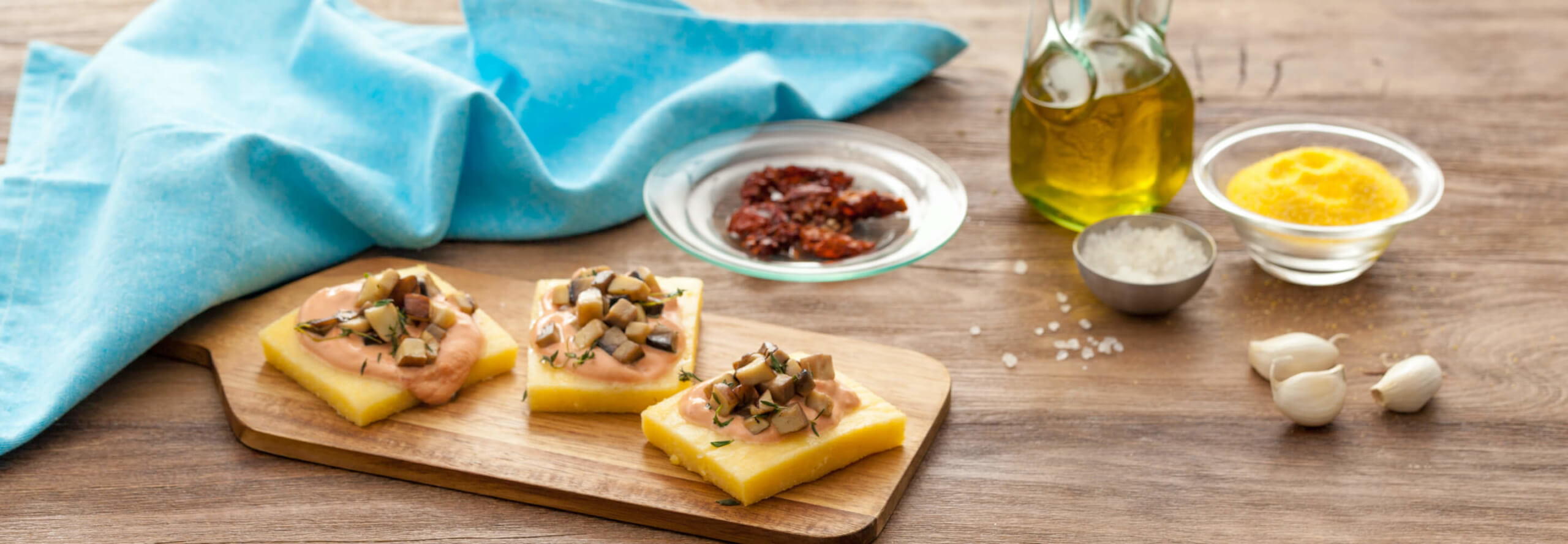 Rezept | Polenta-Crostini mit Ricotta-Creme und Steinpilze | Einfache ...